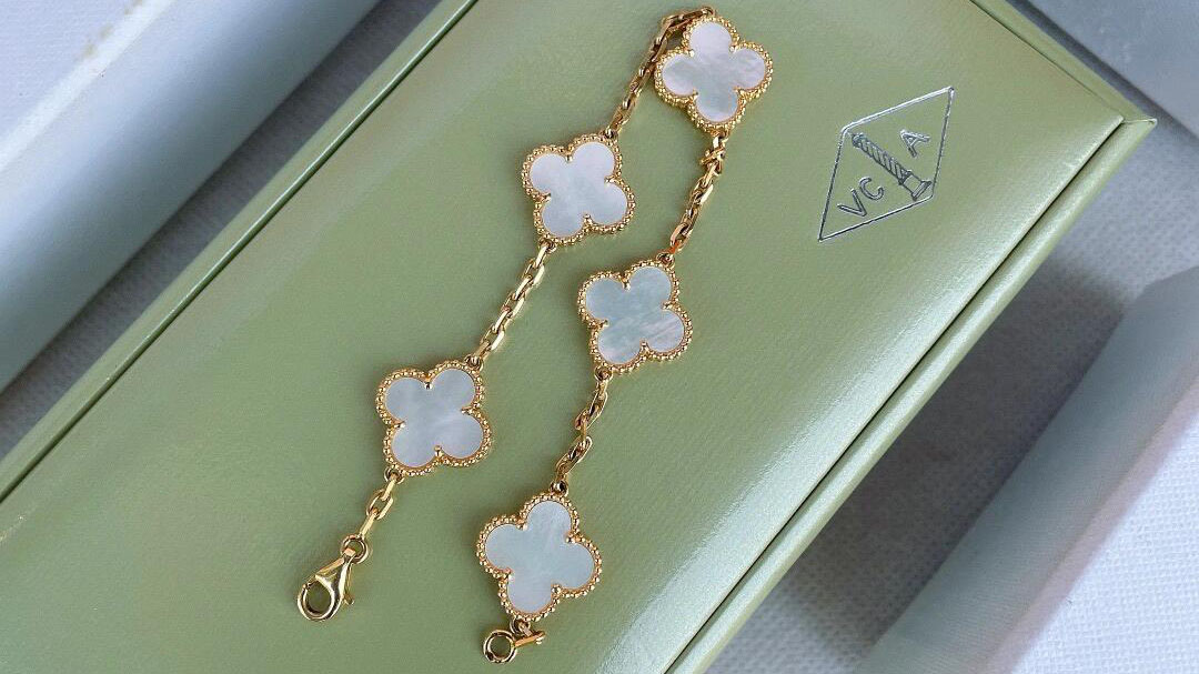 Most Popular Van Cleef Alhambra Jewelry Colors Ranked